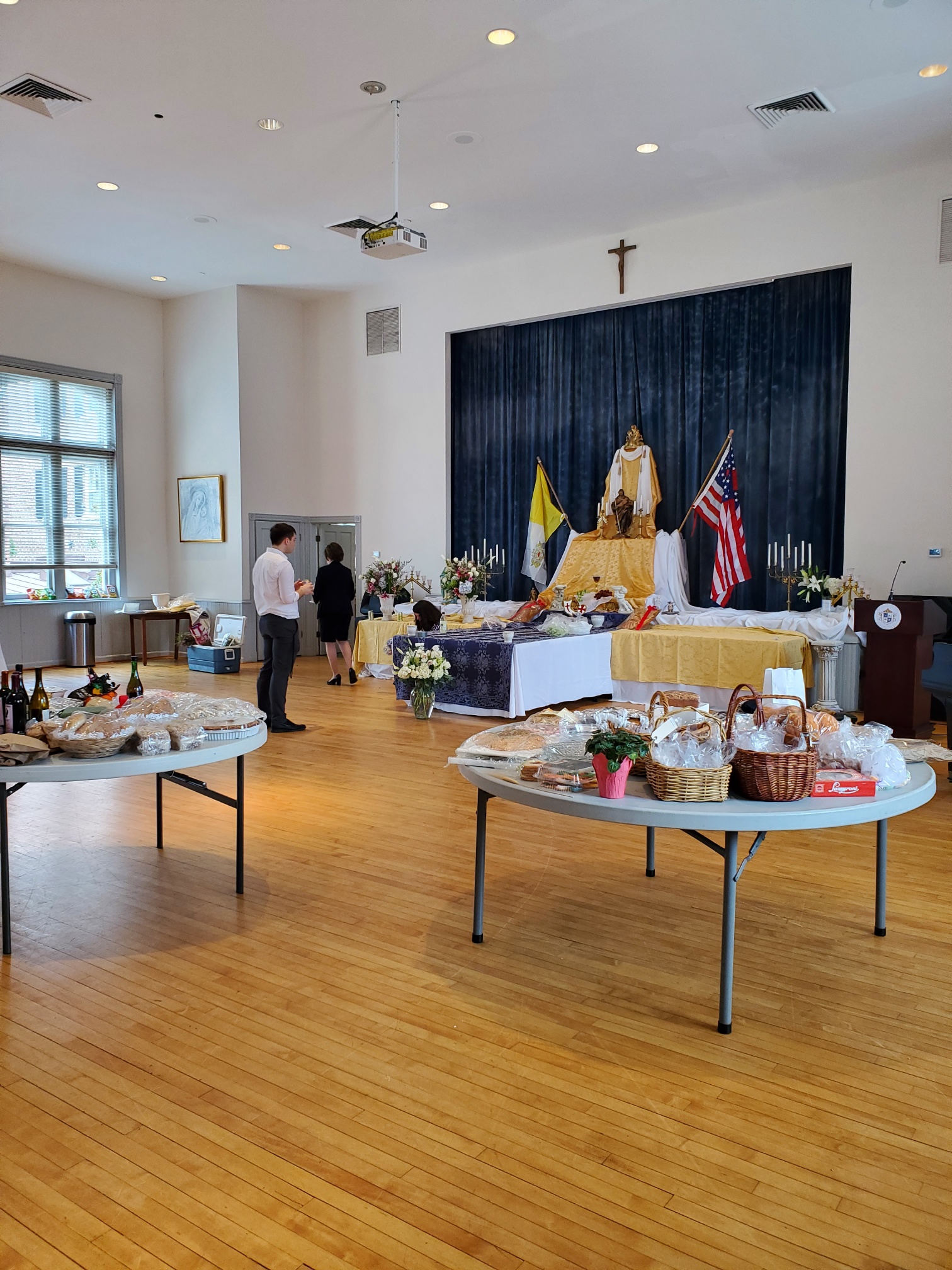 Celebrating the Solemnity of Saint Joseph with a Saint Joseph Altar ...